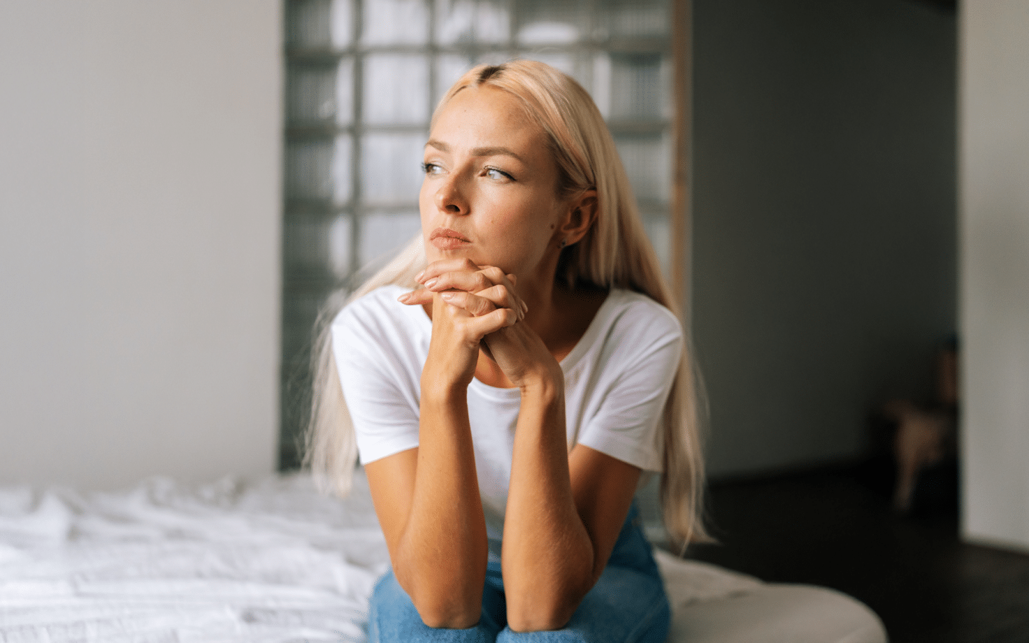 The Dissociative Trauma Response: What it Is, its Signs, and How to ...