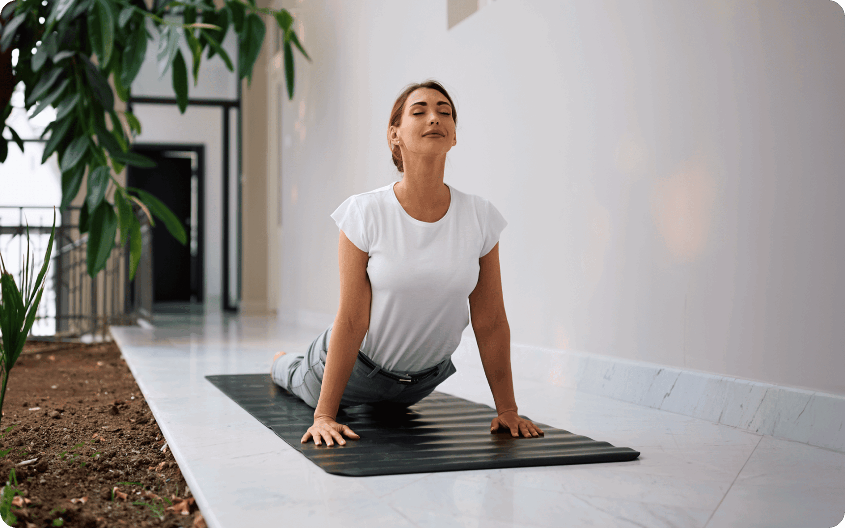 Somatic Yoga for Trauma: A Beginner’s Guide to Coping Through Movement ...