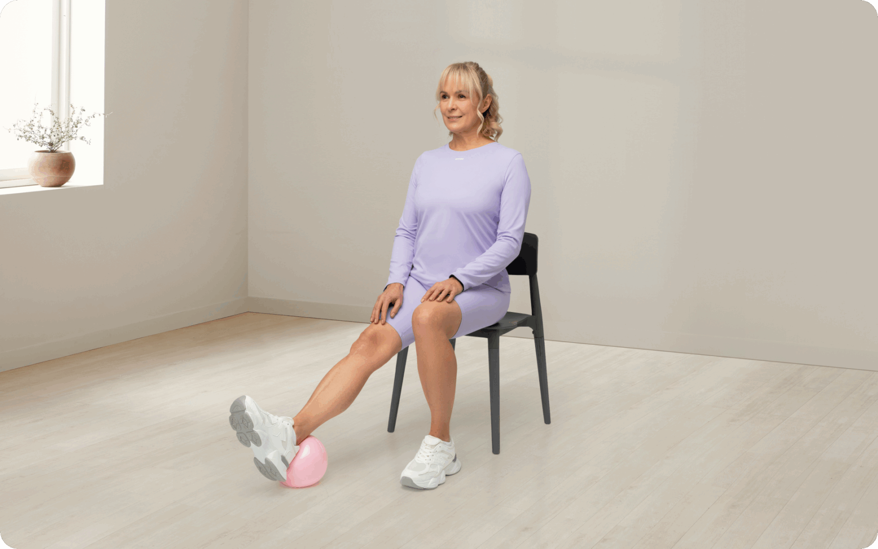 Chair Core Workout: 8 Must Have Exercises for Endurance and Strength ...