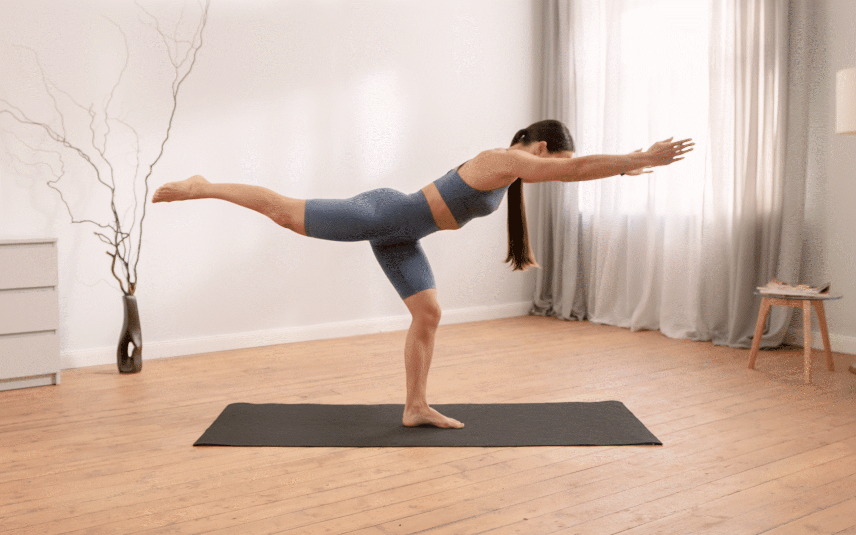 How to Do Calisthenics Dips: Complete Beginner's Guide - BetterMe