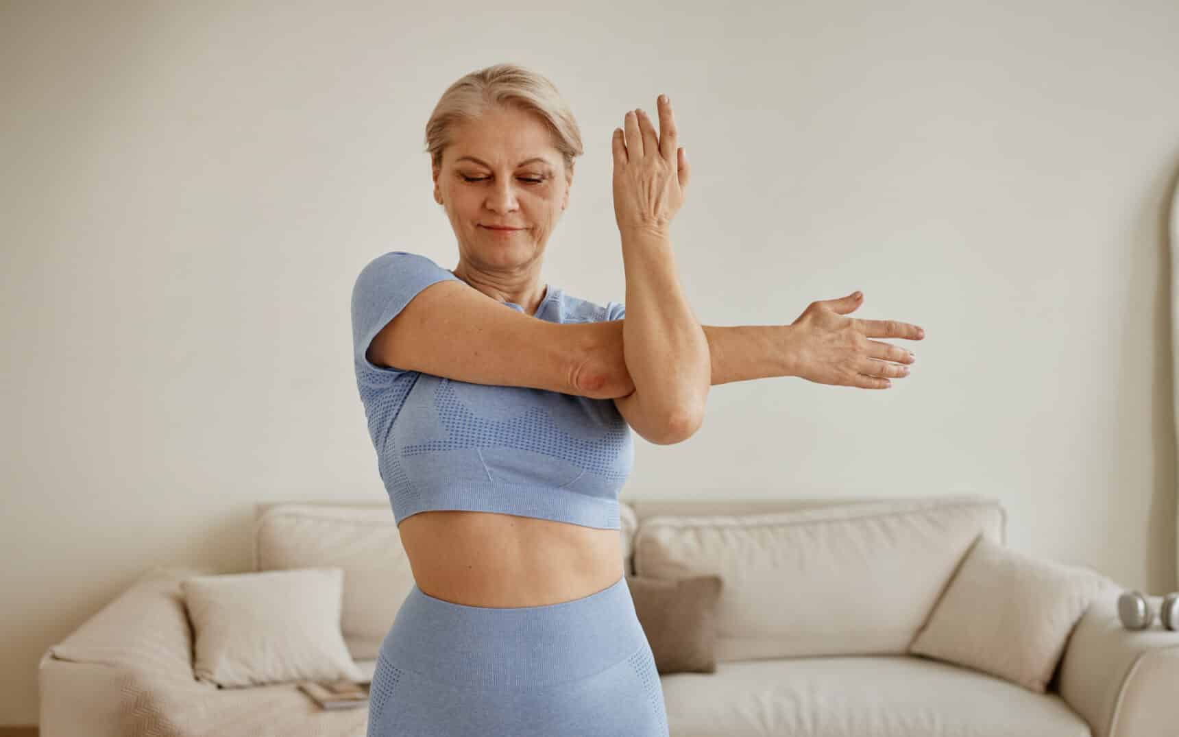 The 7 Different Types Of Stretching Exercises: How To Do Them And Their ...